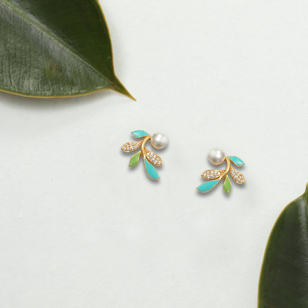 Buy Eriha Pearl Delicate Green Leaf Stud Earrings | Indian Jewelry - Tarinika